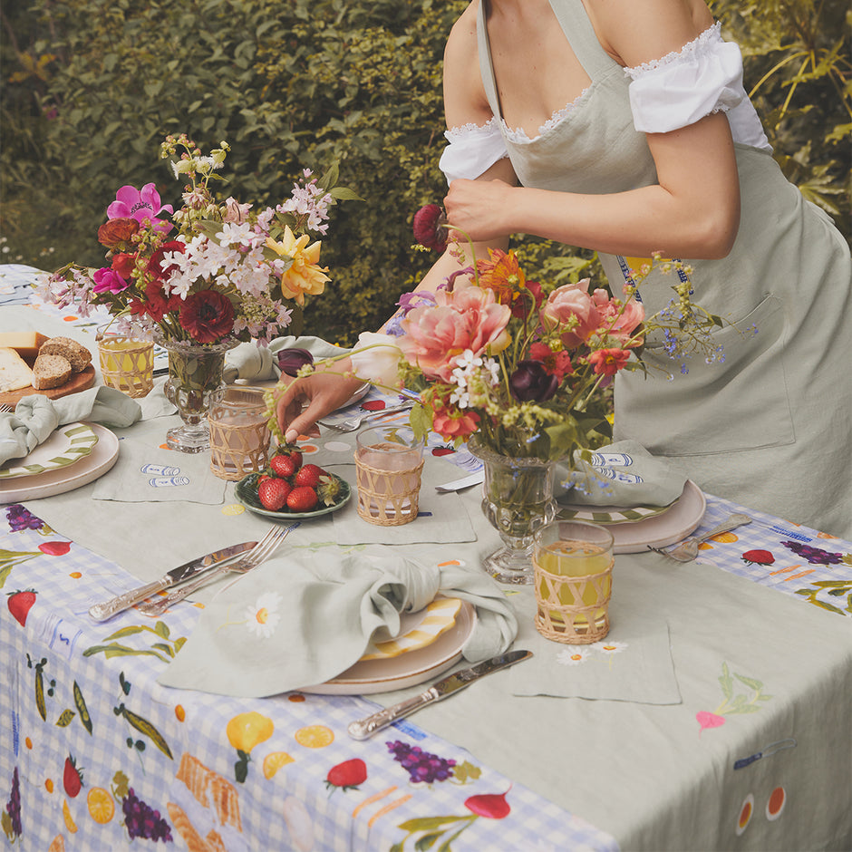 Table linens UK | Luxury linen table cloths | Piglet in Bed UK