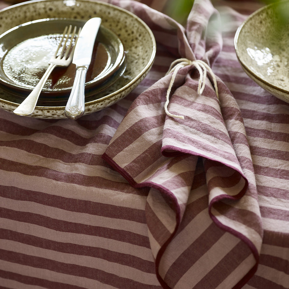 Table linens UK | Luxury linen table cloths | Piglet in Bed UK