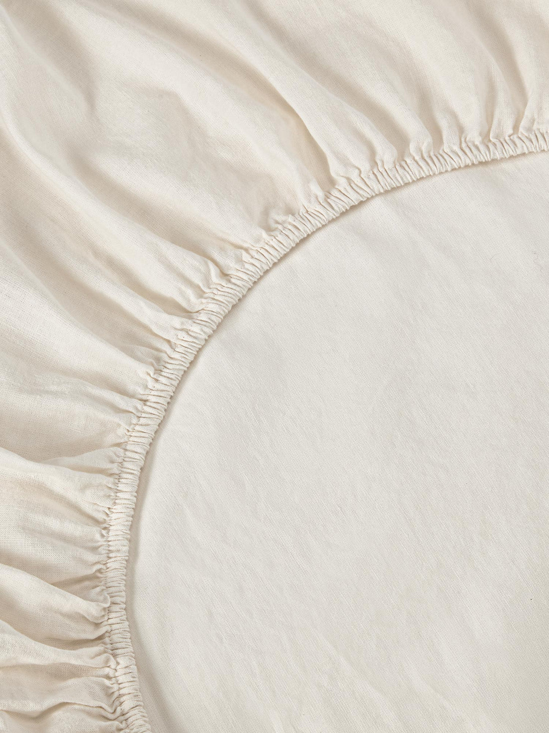 Pearl 100% Linen Fitted Sheet | Piglet in Bed UK