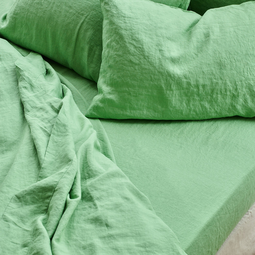 Botanical Green Gingham Linen Fitted Sheet | Piglet in Bed UK